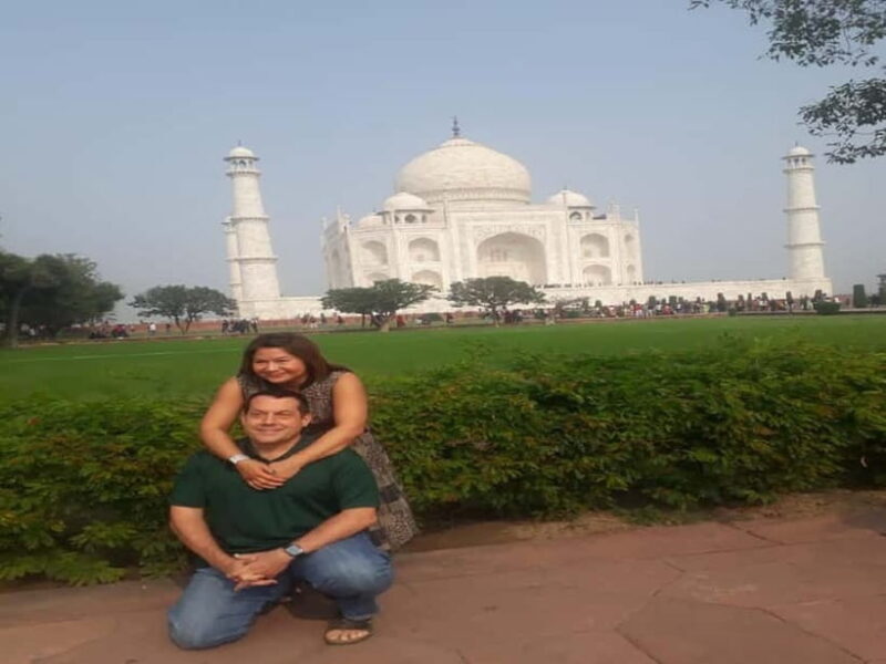 All-Inclusive Same-Day Group Tour to the Taj Mahal
