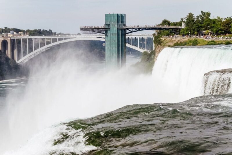 From NYC: Niagara Falls with Outlet Shopping, 2-Day Tour