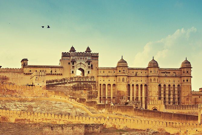Jaipur: Private Day Trip by Tuk-Tuk & Guide with Pick-Up & Drop