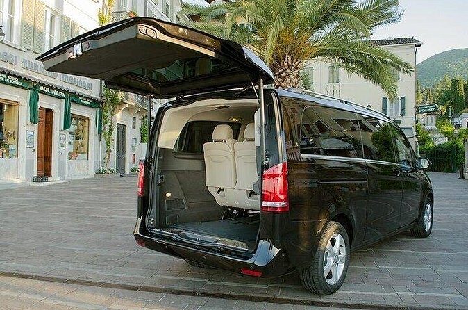 Kingston to Ocho Rios Round Trip Transfer