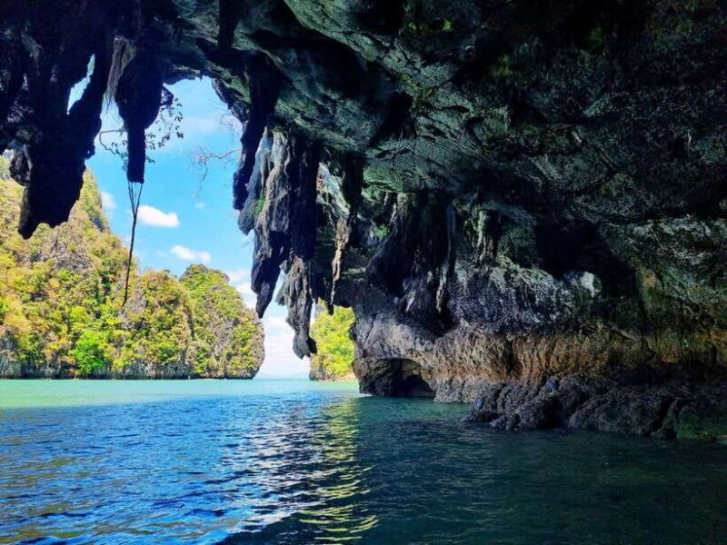 Koh Lanta: Sea Cave Kayaking and Talabeng Island Tour