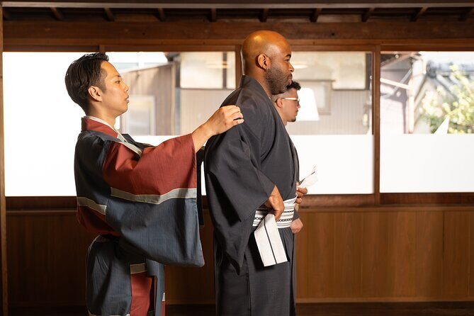 Men's Kimono Lesson and Shopping in Kyoto