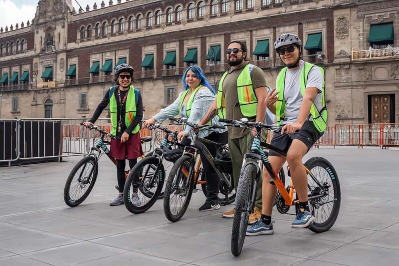 Mexico City: City Discovery Bike Rental with Map