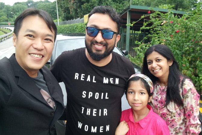 Singapore Changi Airport: Private Arrival Transfer with Meet & Greet ...