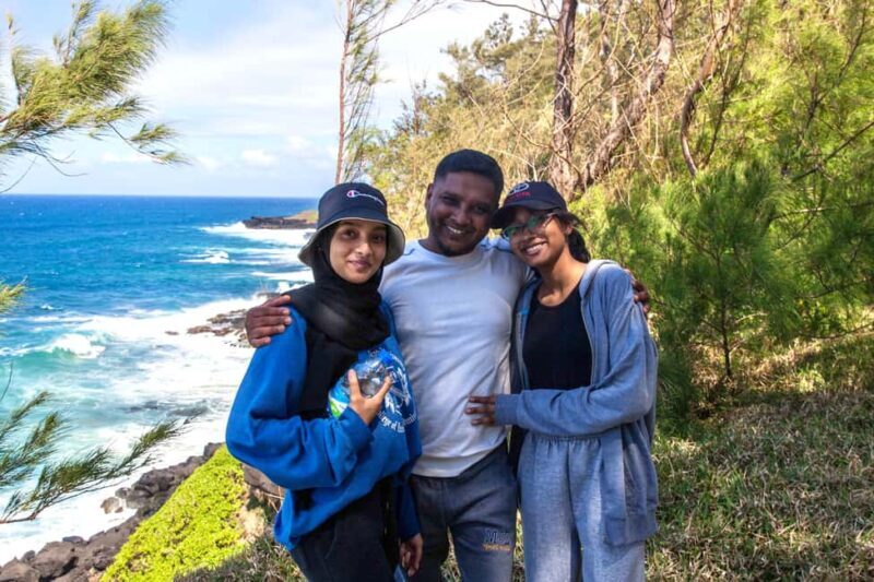 South Mauritius: Easy cliff& jungle hike to hidden waterfall