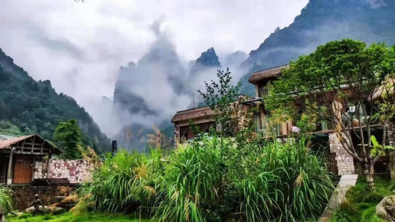Zhangjiajie: Avatar Canyon Hike & Waterfall Tour